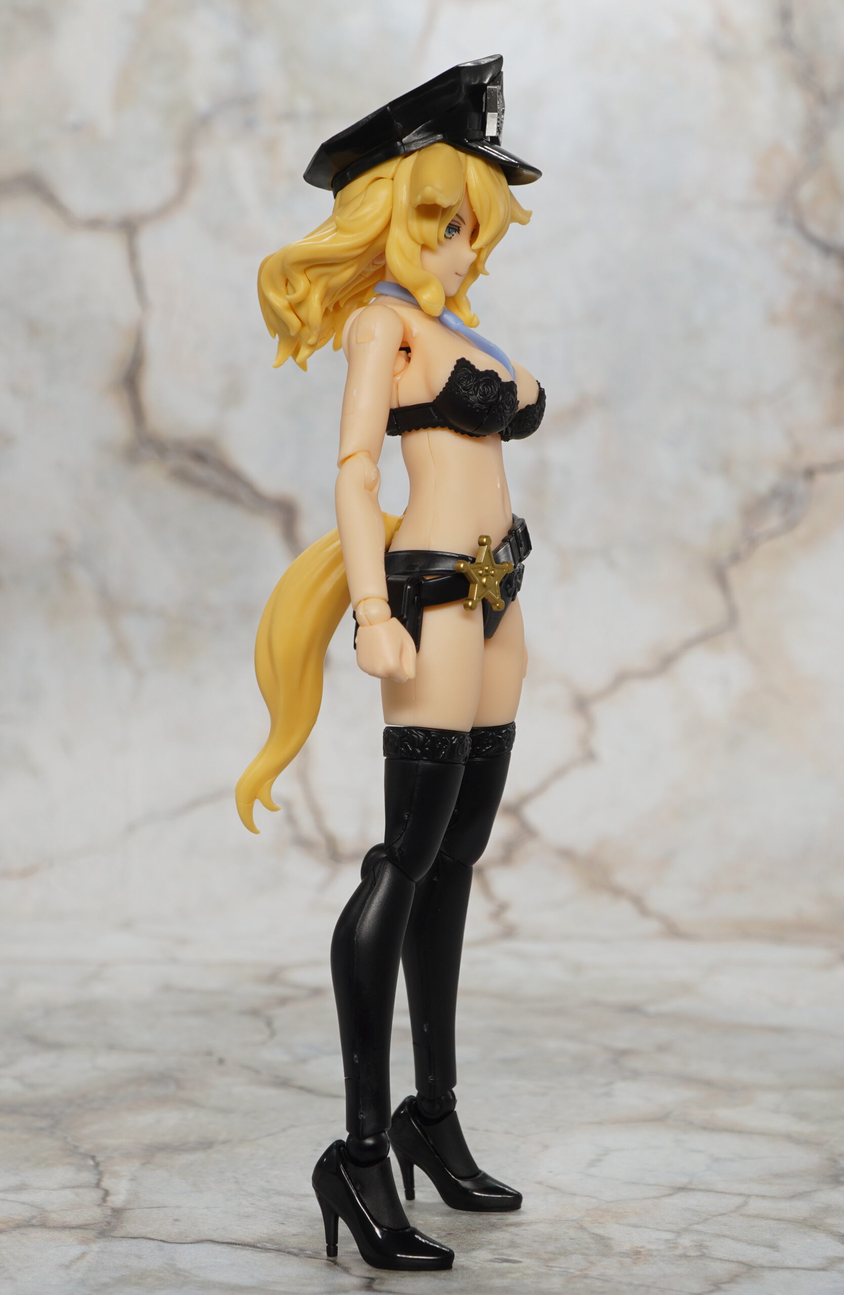 【PLAMAX】GP-09 下着素体娘 女看守ルイーザ レビュー | プレナム速報